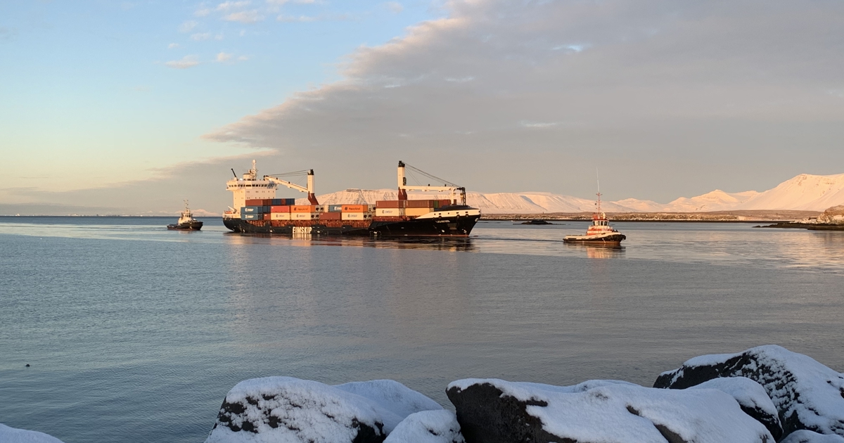 Lagarfoss is home - Eimskip